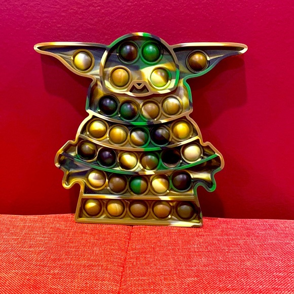 Source Unknown | Toys | Camo Baby Yoda Popit Fidget | Poshmark
